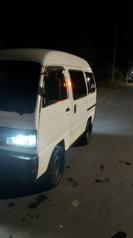 Moshina yaxshi ozgina shi bor haydasa boladi