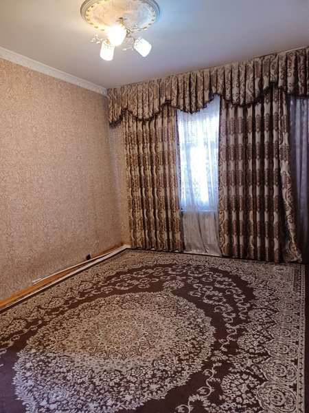 Срочно срочно прадам квартиру массив Куйлюк-4 1/3/4.   42000$
