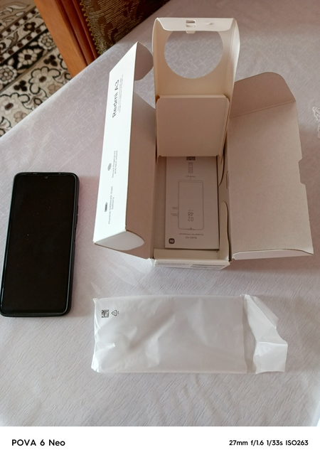 Срочно продаю смартфон Redmi A3  4/128GB