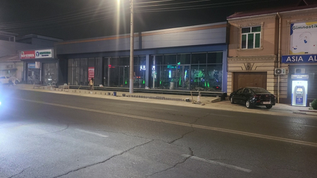 Arenda Zdaniya 1 etaj 750 kvadtrat Yengi toshmi. Fasad 26 metr