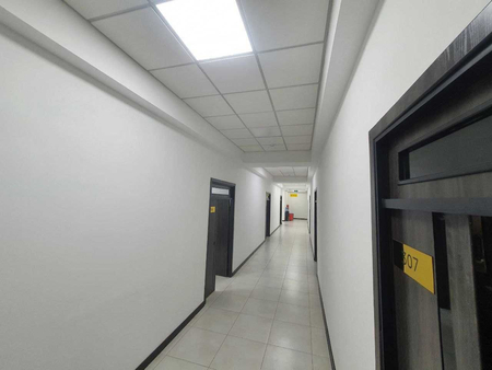 Сдаётся здание 2280 м2 школа университет клиника цена 15 уе за 1м²