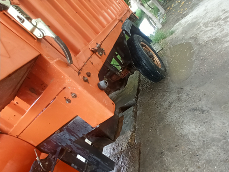 Lochin rusumli mototsikl sotiladi