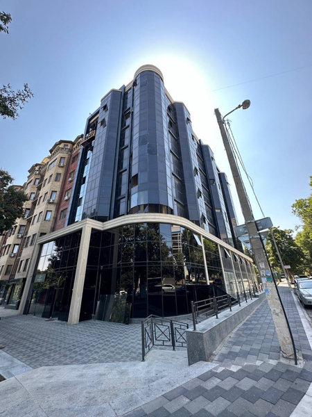 Аренда под Офис,Бутик,Авиакасса,Show-room и т.д. 50кв.м ор:Next Mall