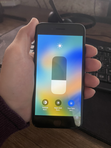 Продается IPhone SE 2022 64 gb