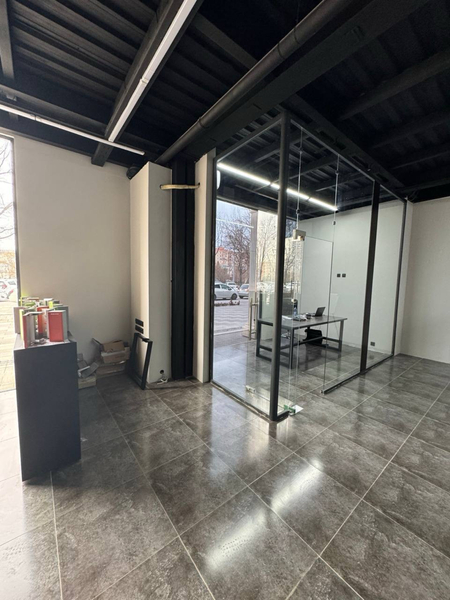 Сдается в аренду помещение вдоль дороги 246м2 - Tashkent city