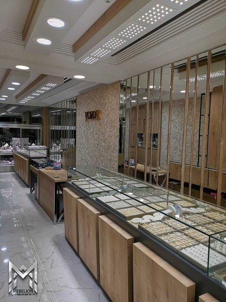 Торговые витрины для магазинов, бутиков, аптек…