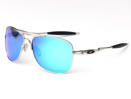Oakley Crosshair (США) - Классическая форма очков-авиаторов.