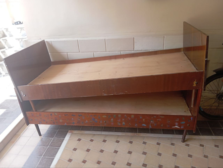 Продам кровать для спальни