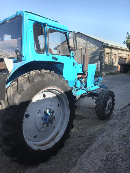 Traktor mtz 82.1