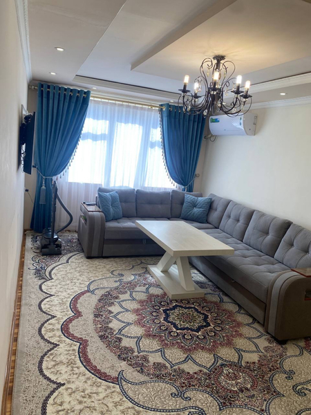 Qarshi shaxardan 2 xonalik uy sotiladi evro rimontli jixozlari blan