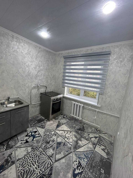 2 xonali 54m² 4-qavat  uy sotiladi.