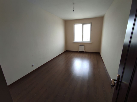 .Янгичоштепа 3хона 5чи кулай этаж 74м2 разделный новостройка арзон 69$