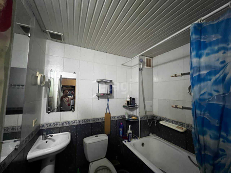 Рисовый рынок ул. М Ашрафи 3/1/4, кирпич, 65 м²