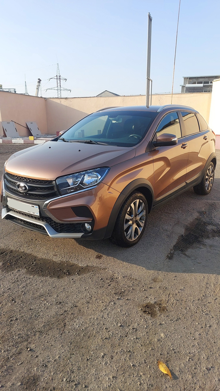 LADA XRAY   10700 $