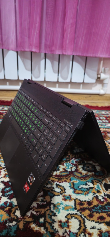 Notebook HP ENVY RYZEN 5