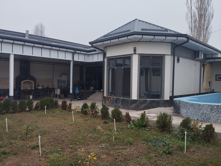 Янги курилган Уй сотилади Паркент т/н