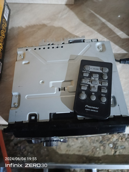 Продается Pioneer 6400