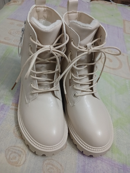 Продам женские сапоги