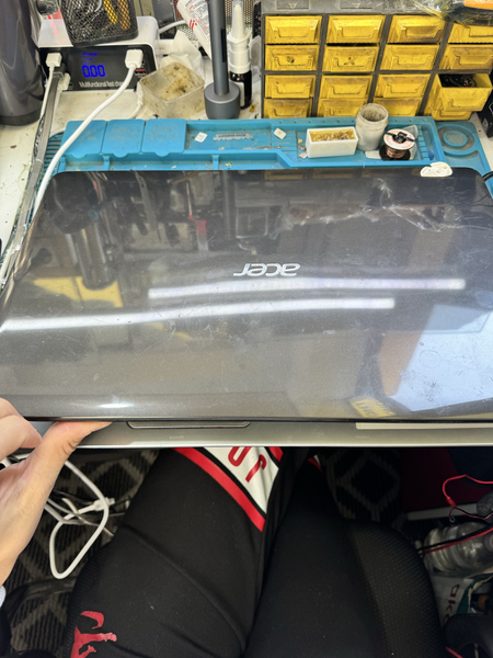 Nootbuk acer ideal sostoyani