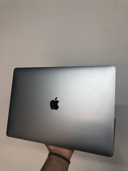 продается MacBook Pro