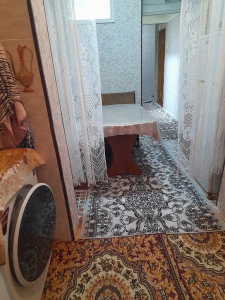 2 хонали уй сотилади ёки 3 хоналикка алмаштирилади