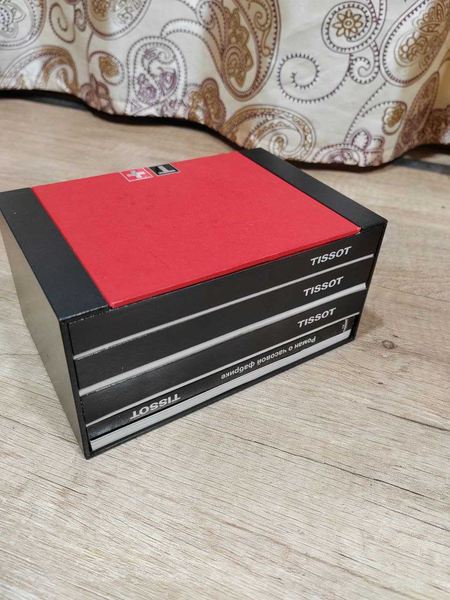 Часы Tissot, кварцевый хронограф