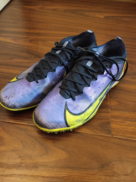 42 razmer Kam kiyilgan butsi Nike mercurial