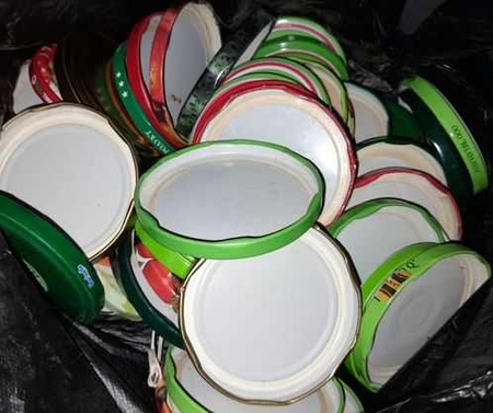 Продам. Крышки в отличном состоянии.