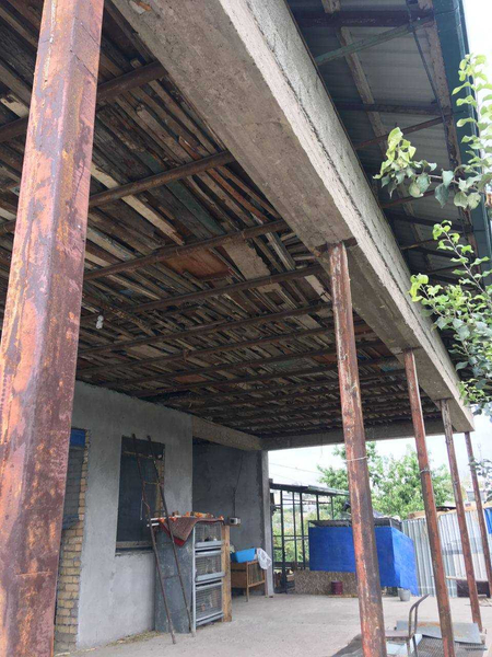 Hovli uy sotiladi Sergelida