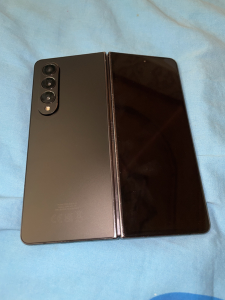 Samsung Zfold4 qora