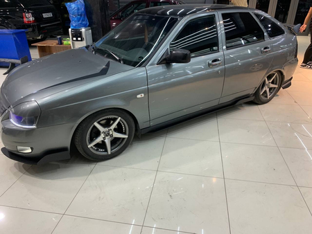Обвес Сплитеры на Lada Priora. Tuning lada Priora