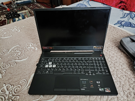 Asus NoteBook Yengi Idealniy