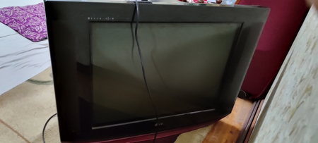 Срочно продам ТЕЛЕВИЗОР LG