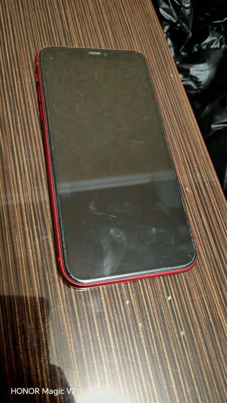 IPhone 11 128gb red среднее состояние