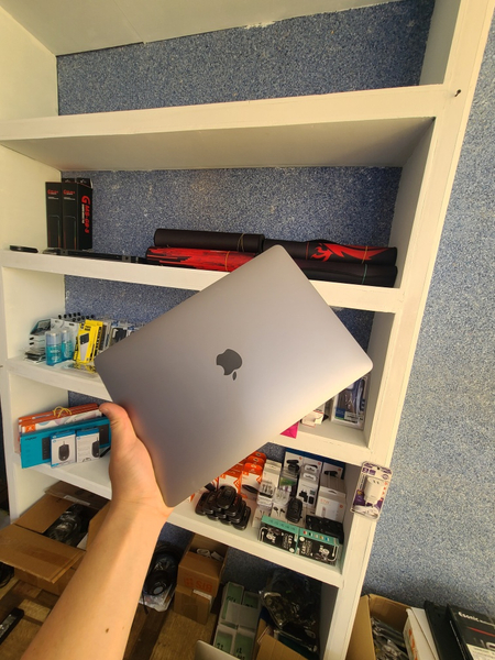 MacBook M1 16GB/256GB/ 2022