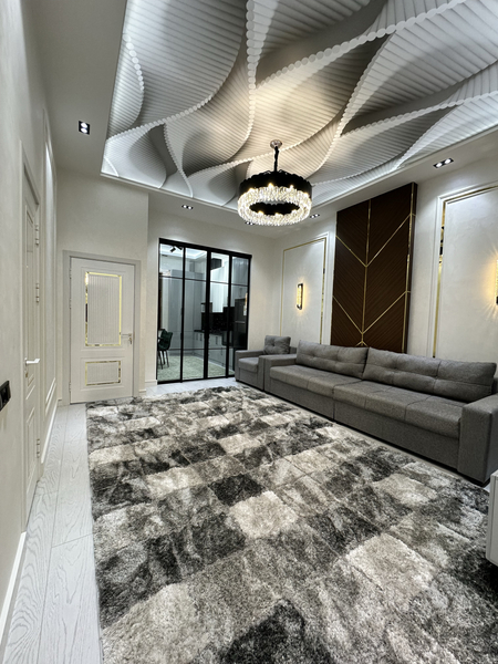 Продам свою 3 ком квартиру на Яккасарай. Саламатина. Новостройка