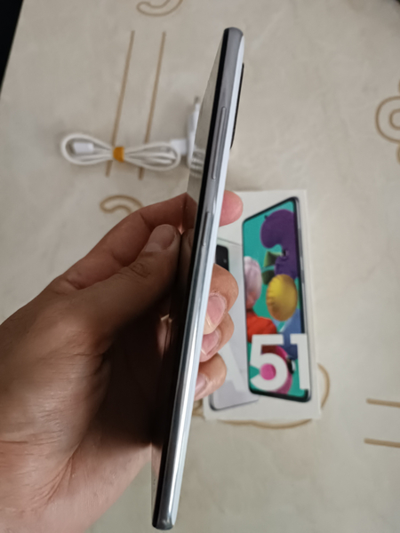 samsung Galaxy a51 4/64Gb