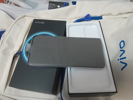 Vivo 40 Lite 256 talik yangi