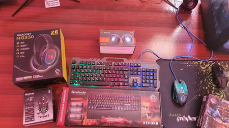 PC Kompyuter komplekt, Компютер комплекь