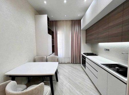 Ц1 2/2/4 кирпич 55м2 балкон 2*6 мебель+техника