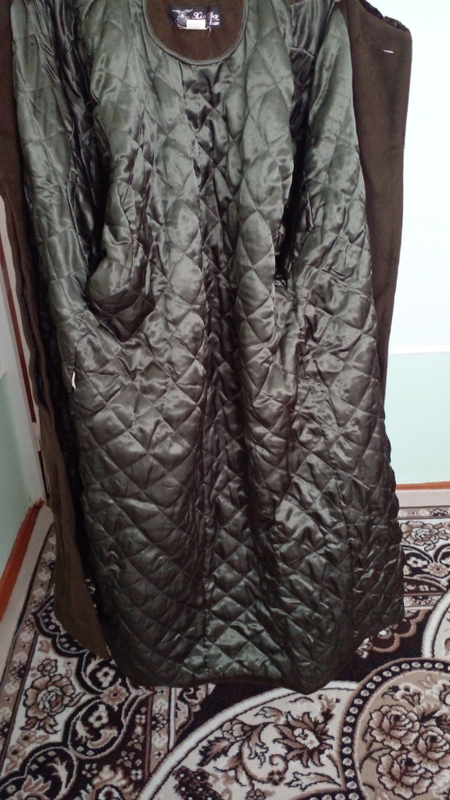 Ayollar Paltosi sotiladi