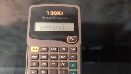 Калькулятор Texas Instruments TI-36XA