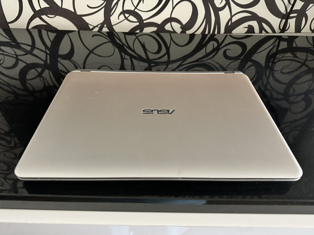 ASUS ноутбук