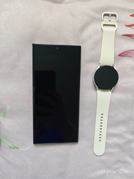 Продам Samsung s23 ultra 12/256 и часы Samsung watch 6