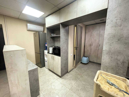 Продаётся офис. ЖК Эльбек С ремонтом.  105м2