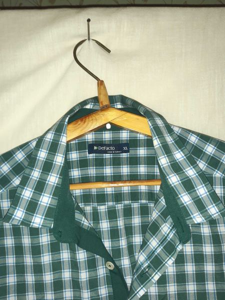 Рубашки летние в клетку, серая и красная. Турция - DeFacto Р-54 (XL)