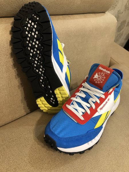 Reebok кроссовки распродажа!!!