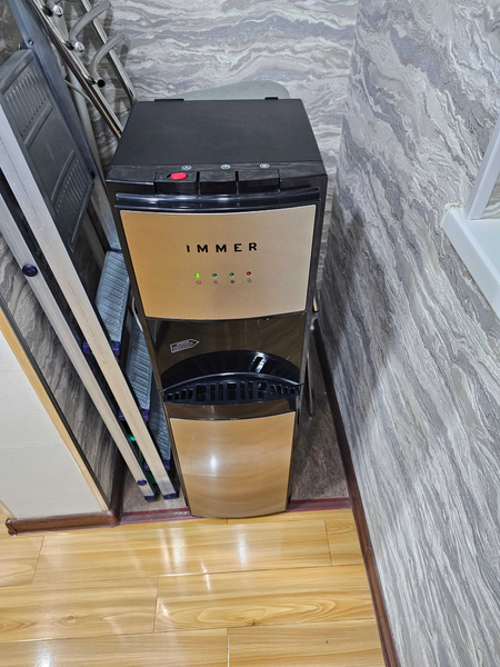 ПРОДАМ Кулер для воды IMMER (Компрессор / Нижняя загрузка / 3 Кнопки).