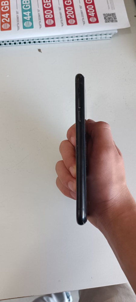 Iphone xr sotiladi ideal