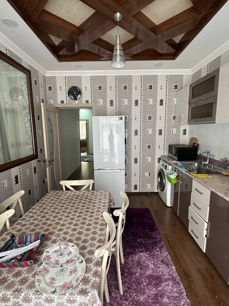 Аренда Юнусабад Мега планет Ор: Хамкор Банк ( Банковский дом ) 3- ком